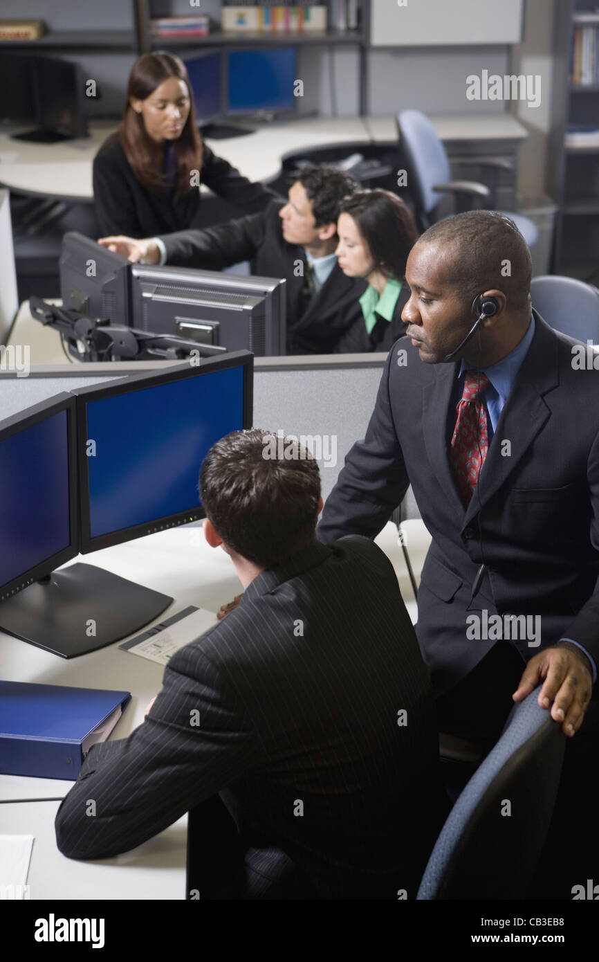 Busy office cubicles hi-res stock photography and images - Alamy