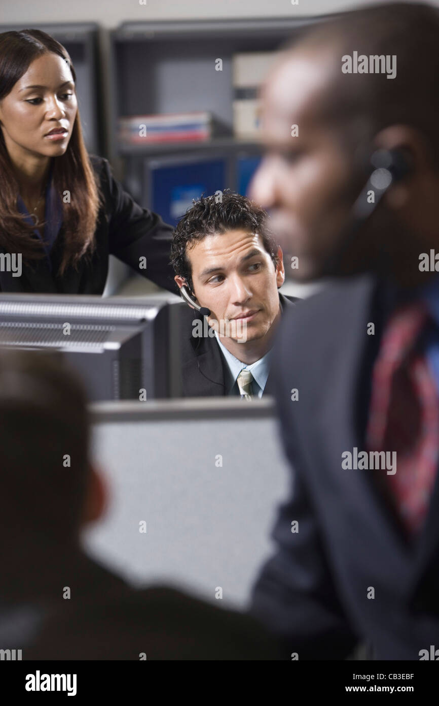 Busy office cubicles hi-res stock photography and images - Alamy