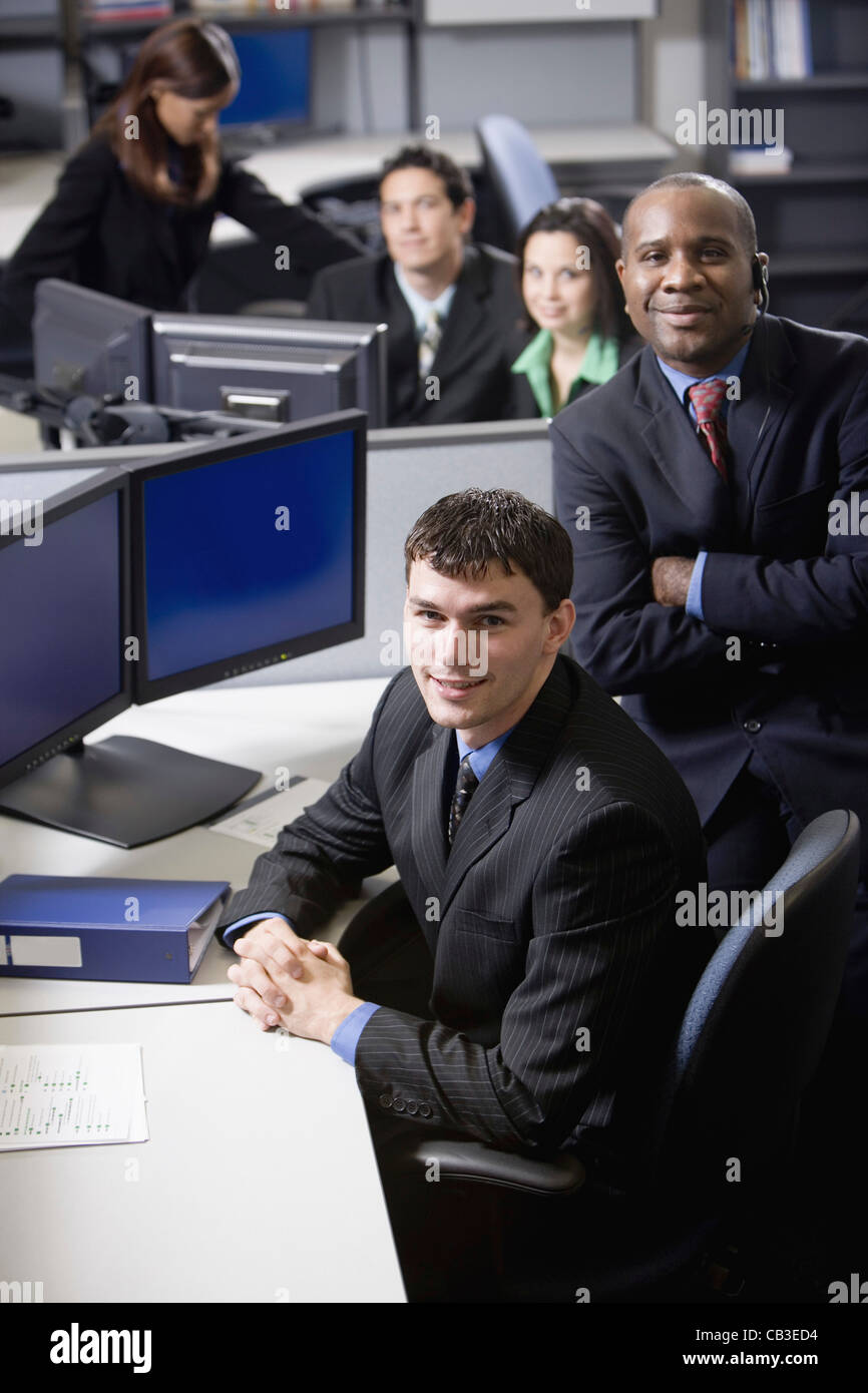Busy office cubicles hi-res stock photography and images - Alamy