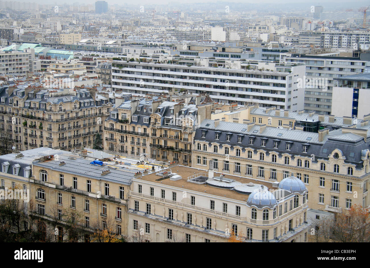 Paris city buildings hi-res stock photography and images - Alamy