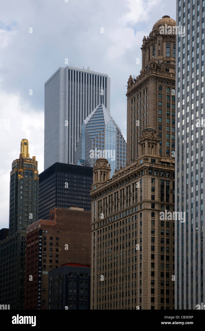Chicago glass hi-res stock photography and images - Alamy