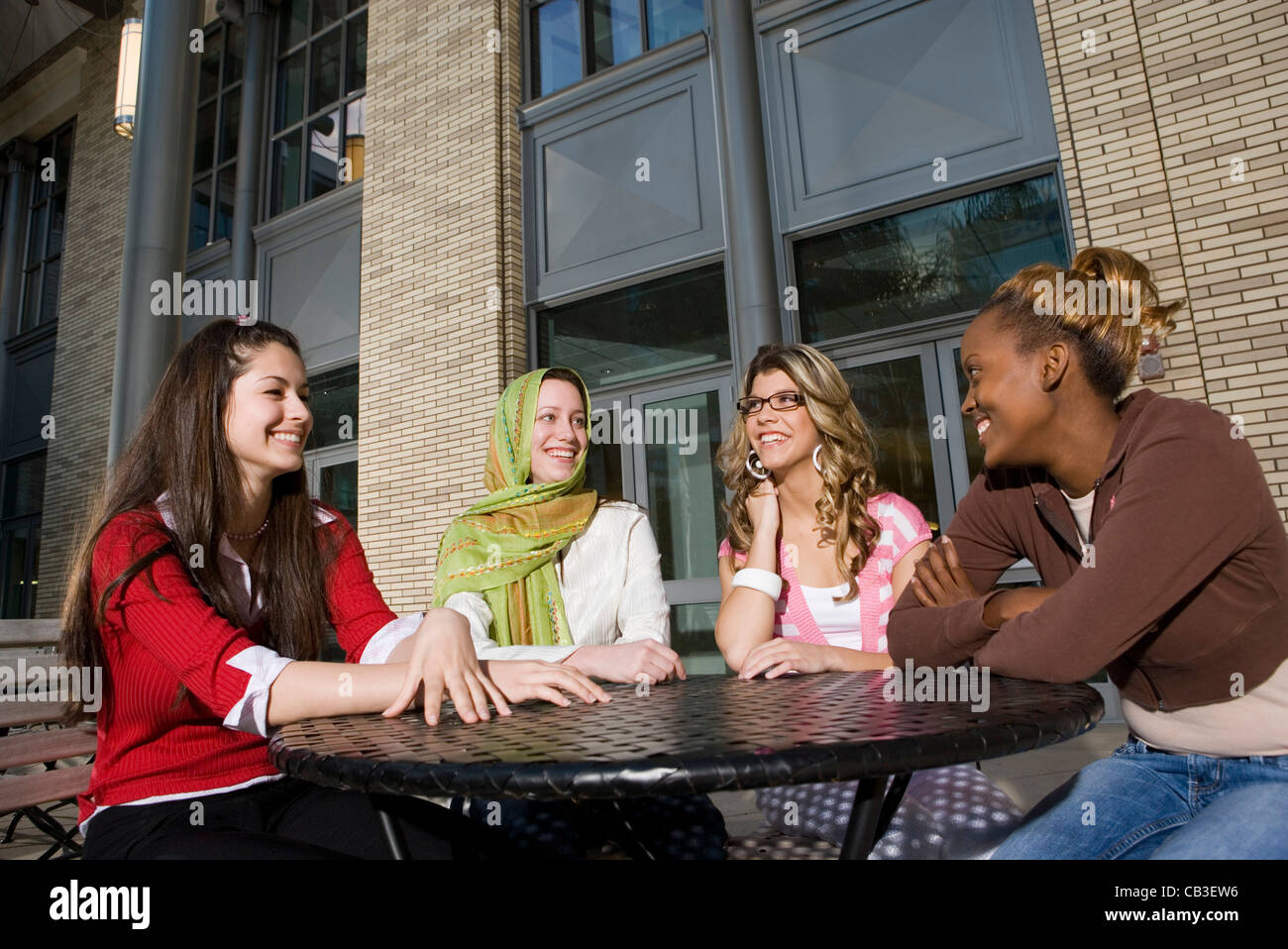 Young women enjoying a day out socializing hi-res stock photography and ...