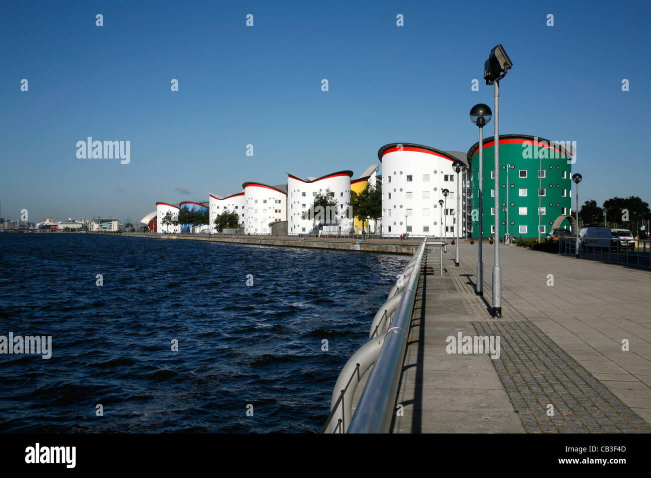 University east london uel docklands hi-res stock photography and ...