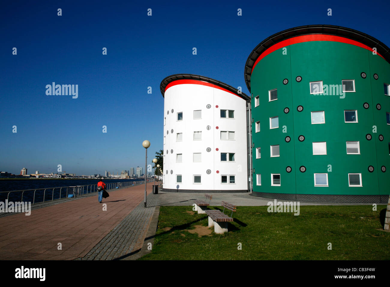 University east london uel docklands hi-res stock photography and ...