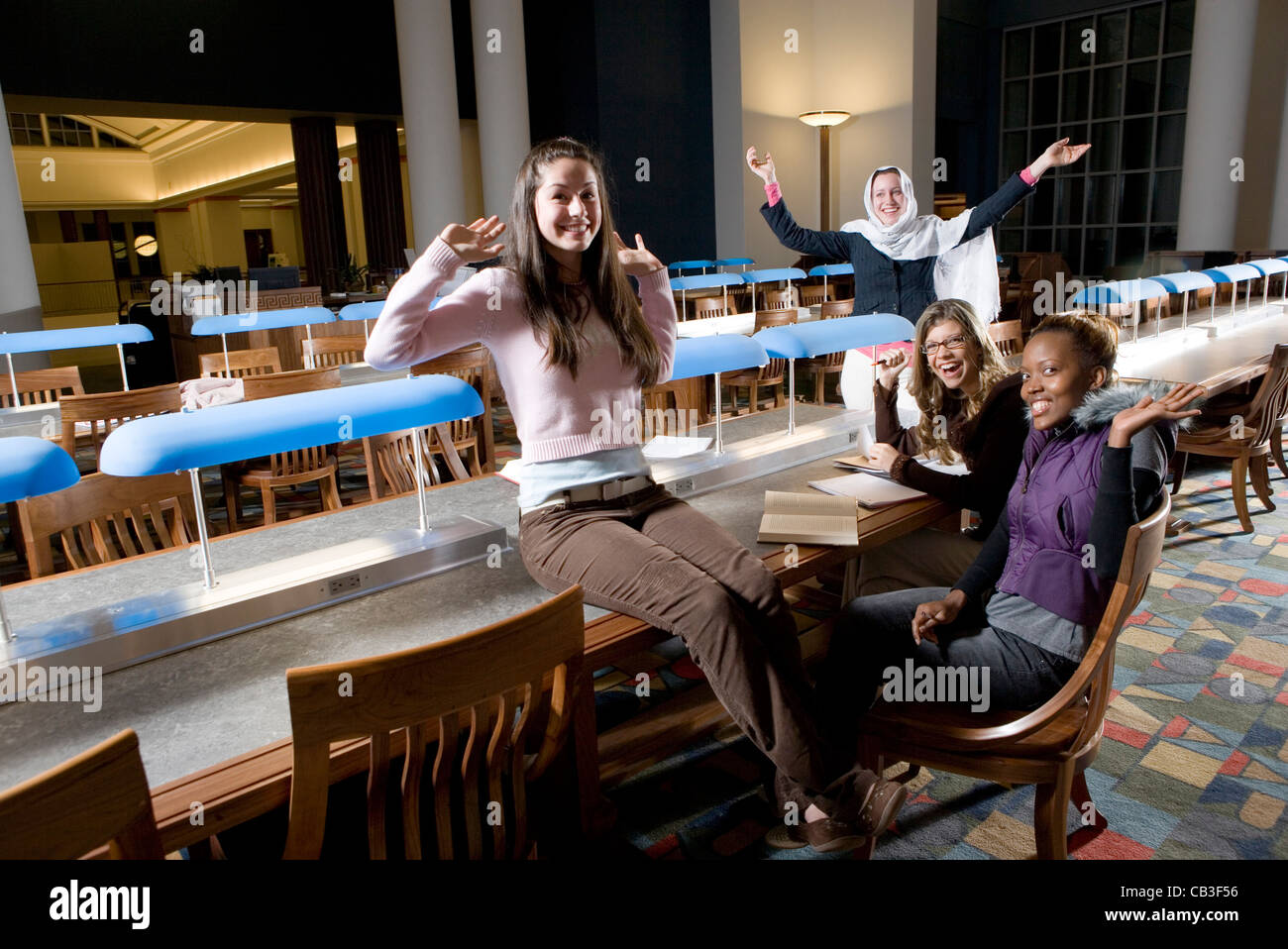 College students studying in library Stock Photo - Alamy