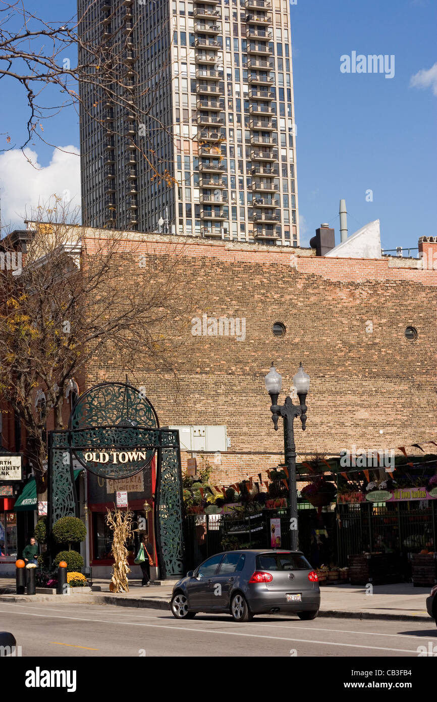 Old town chicago sign hi-res stock photography and images - Alamy