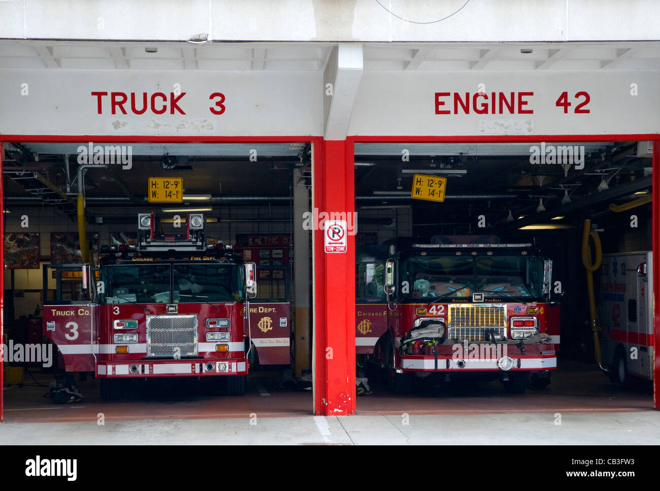 Simple engines hi-res stock photography and images - Alamy