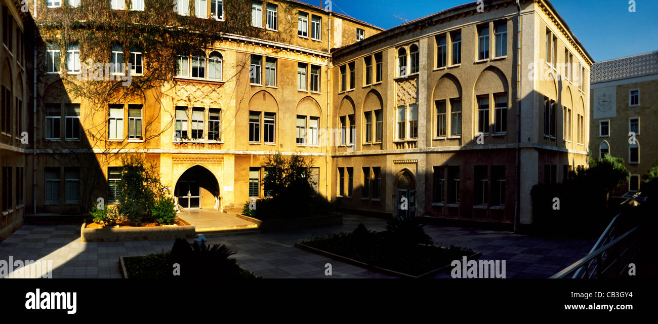 American university of beirut hi-res stock photography and images - Alamy