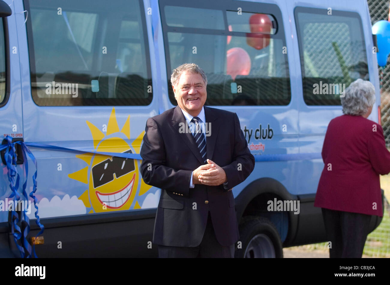 Welsh entertainer Max Boyce alongside a Sunshine Variety Club coach ...
