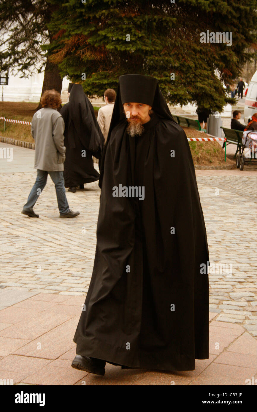 Portrait of russian orthodox priest hi-res stock photography and images ...