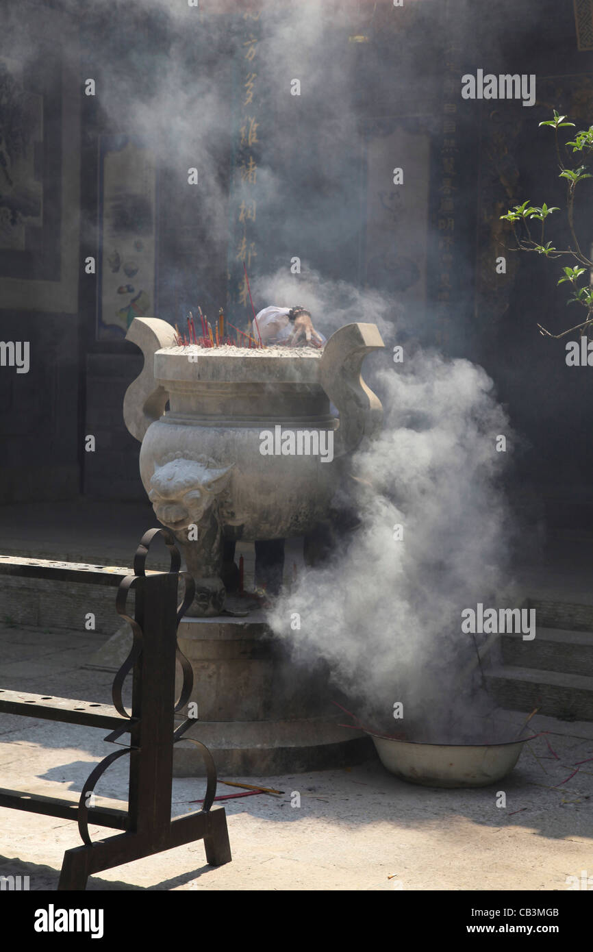 China, Kunming, Incense cauldron in courtyard Stock Photo - Alamy