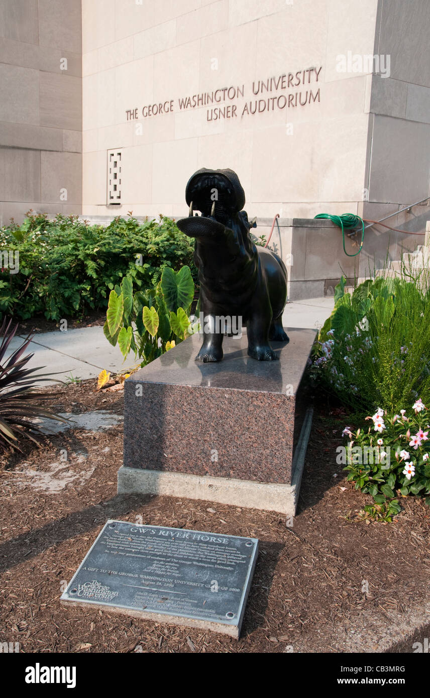 George washington colonials hi-res stock photography and images - Alamy