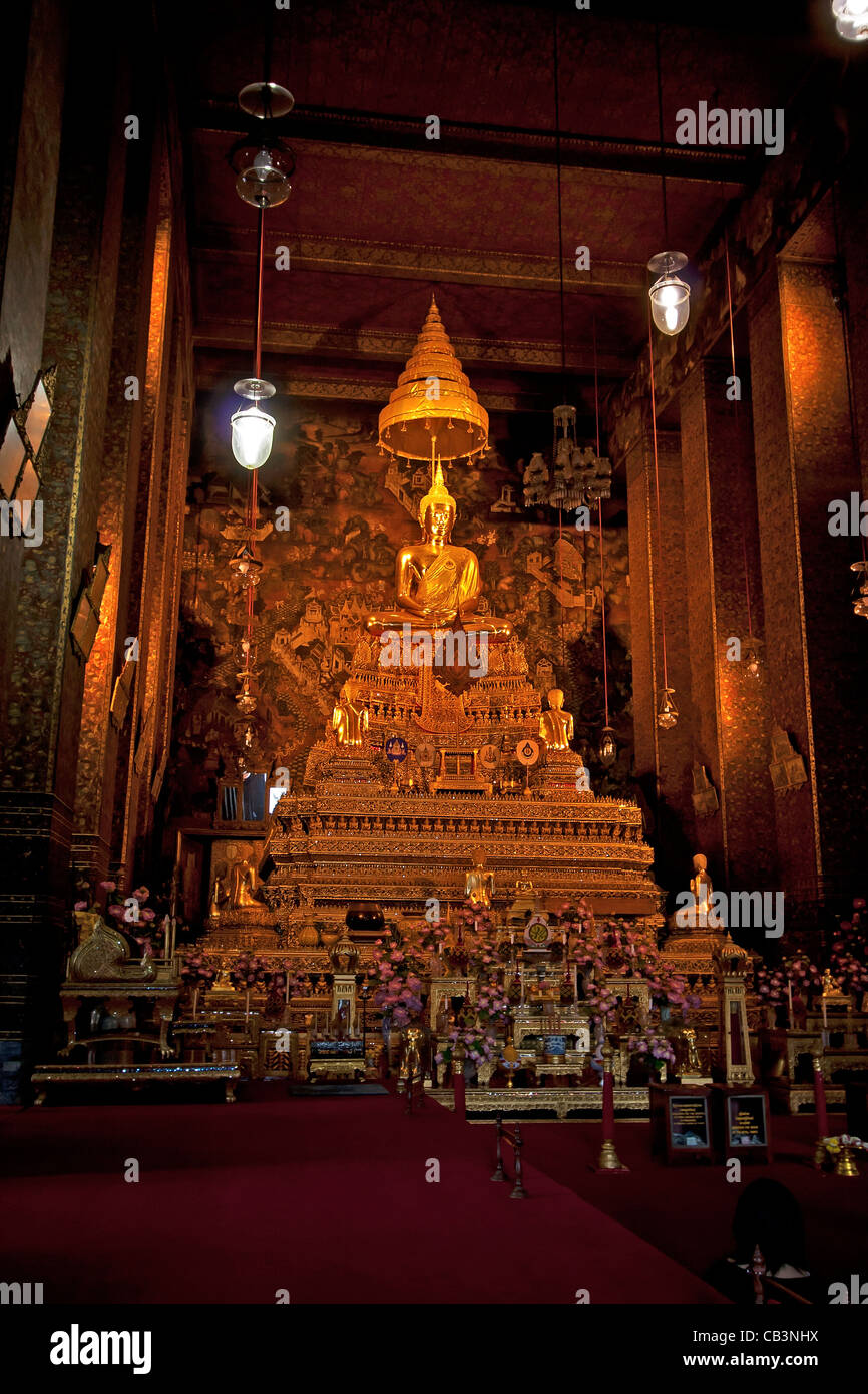 Wat Po Temple of the Reclining Buddha Bangkok Thailand Stock Photo - Alamy