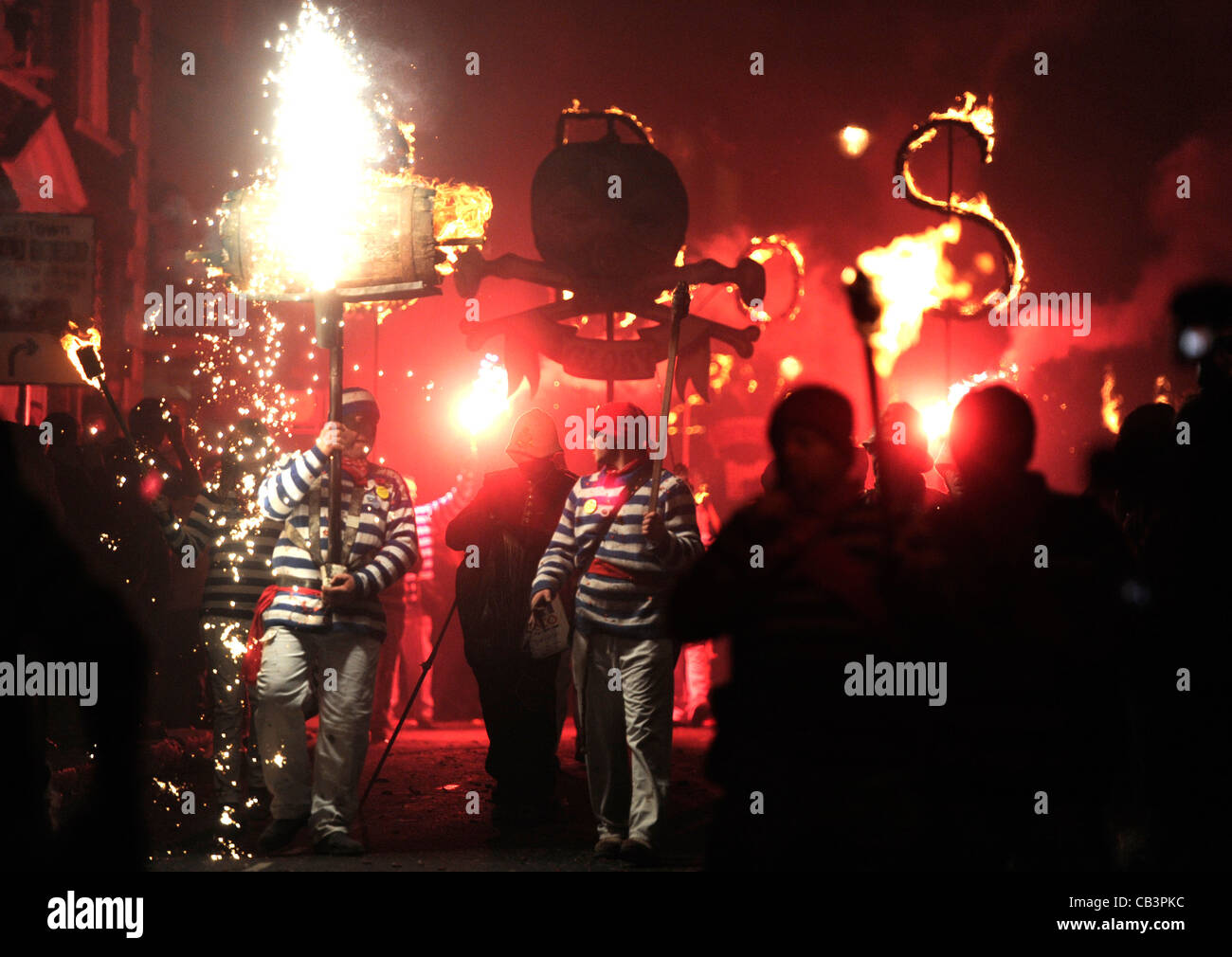 Lewes bonfire night celebrations Stock Photo - Alamy