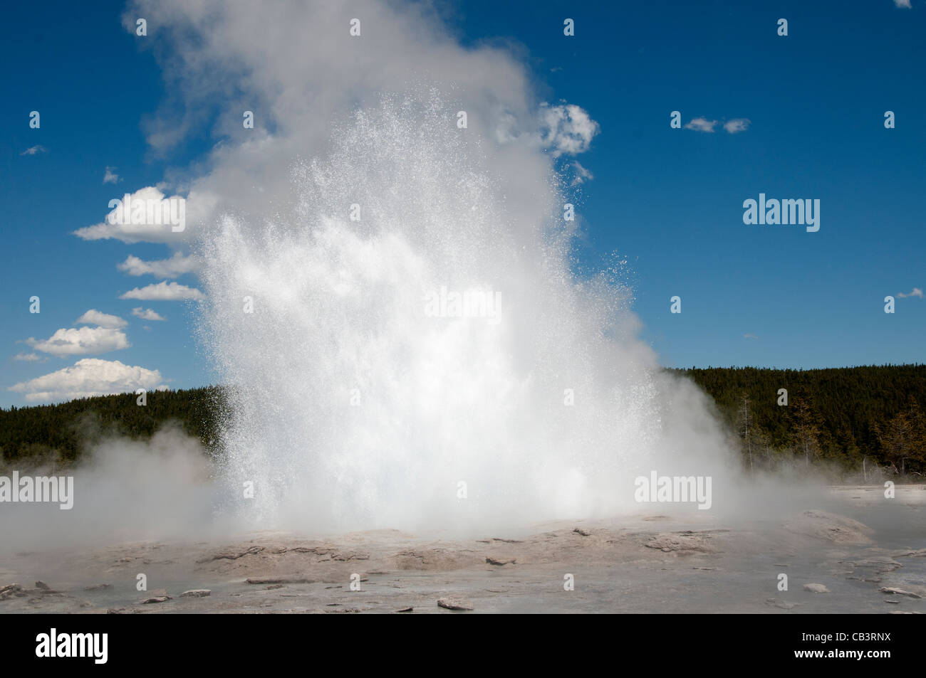 Geysers and geothermal pools in Yellowstone National Park in Wyoming ...