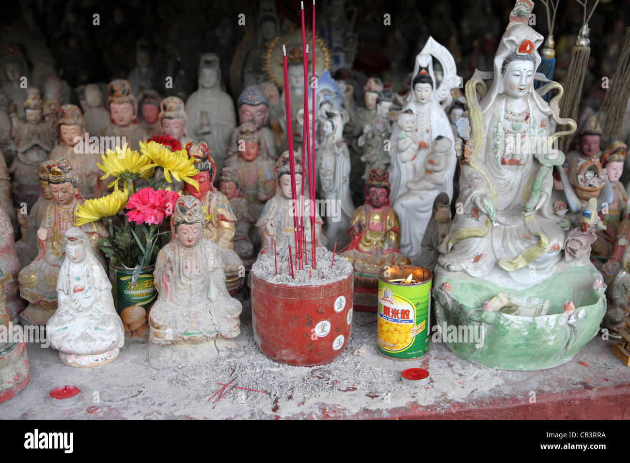 very large group of statuettes old figurines of traditional Chinese ...