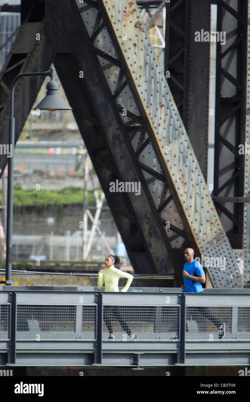 Athlete running on bridge hi-res stock photography and images - Alamy