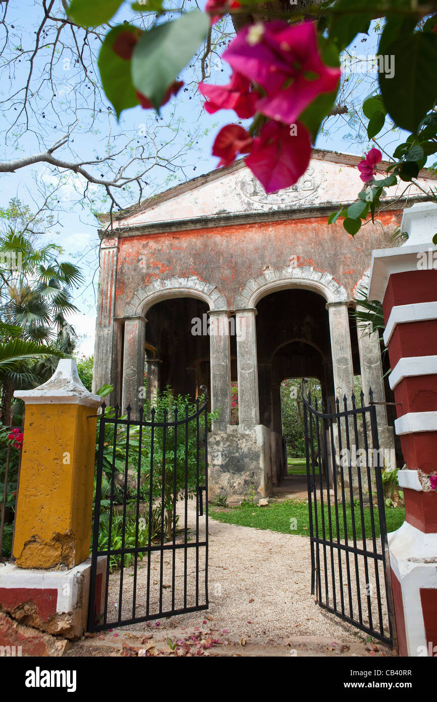 Entrance of an old building, Yucatan, Mexico Stock Photo - Alamy