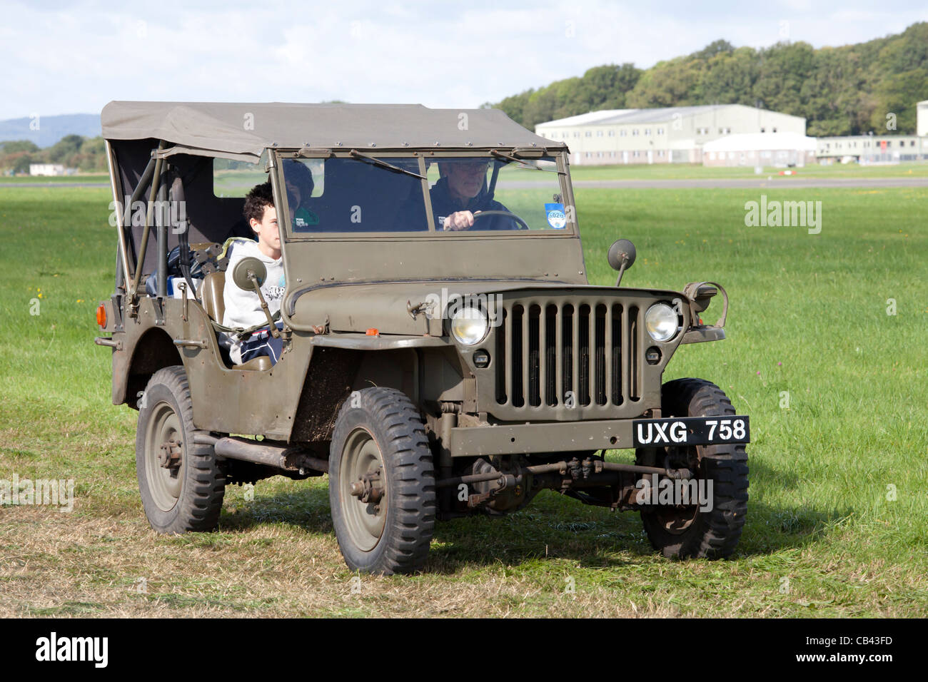 Hotchkiss M201 Jeep 1961 in the Military parade at Dunsfold Wings and ...