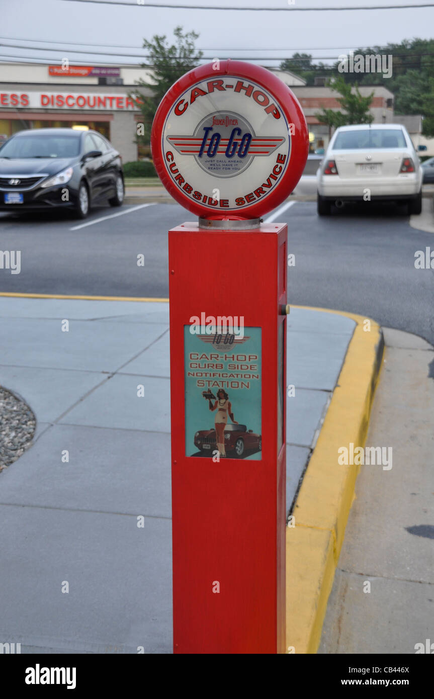 Curbside hi-res stock photography and images - Alamy