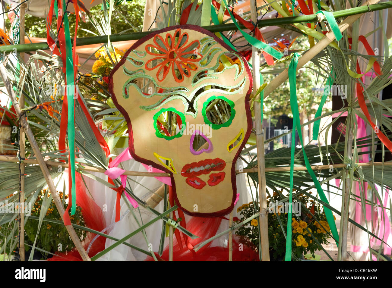 Day of the dead paper mask hi-res stock photography and images - Alamy