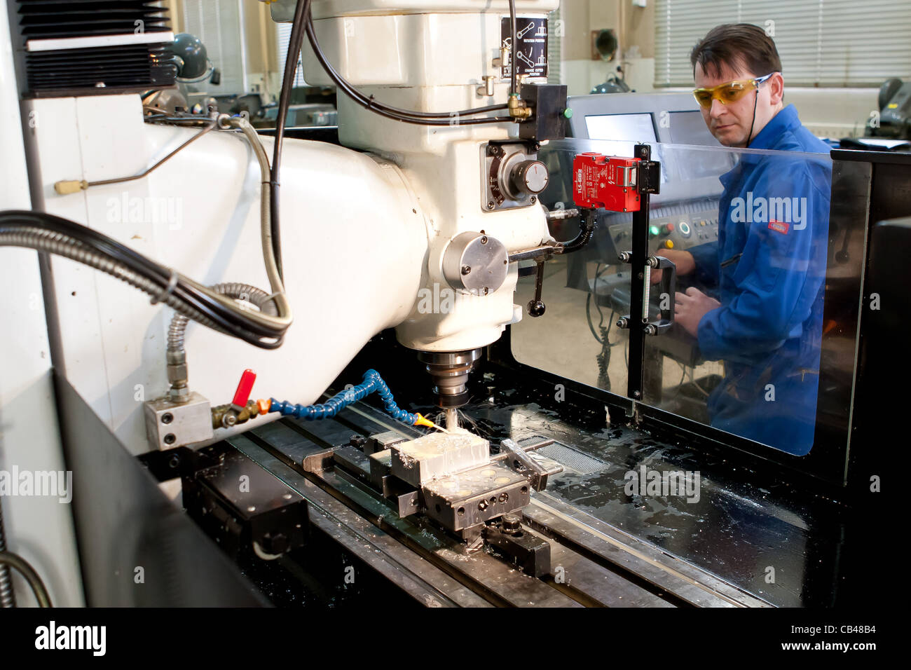 Cam chuck hi-res stock photography and images - Alamy