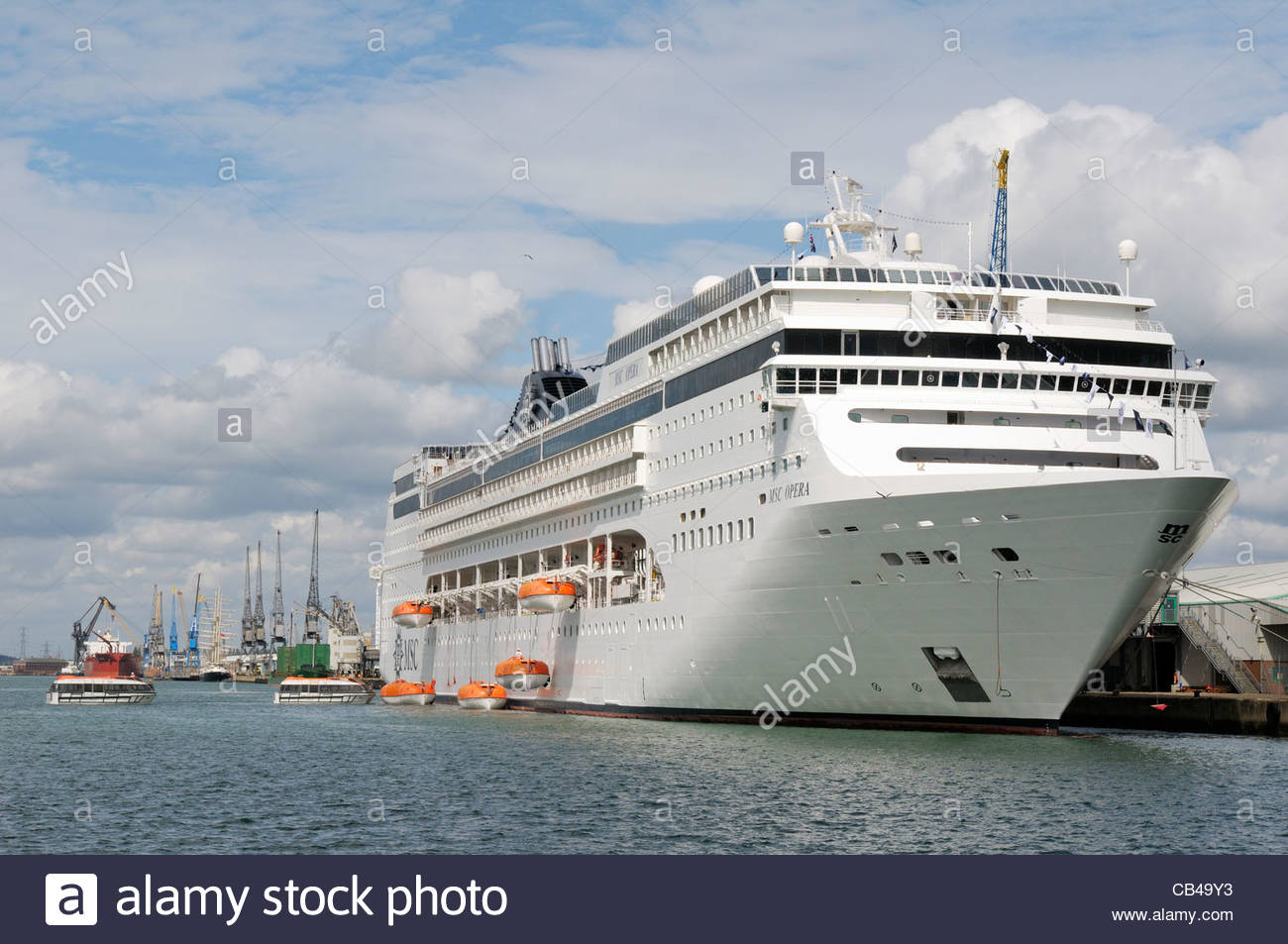 Msc Opera Ship High Resolution Stock Photography and Images - Alamy