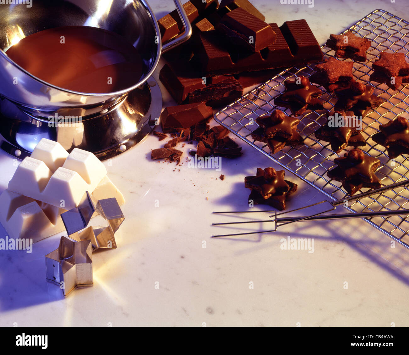 Still: Baking - Chocolate - hazelnut stars Stock Photo - Alamy