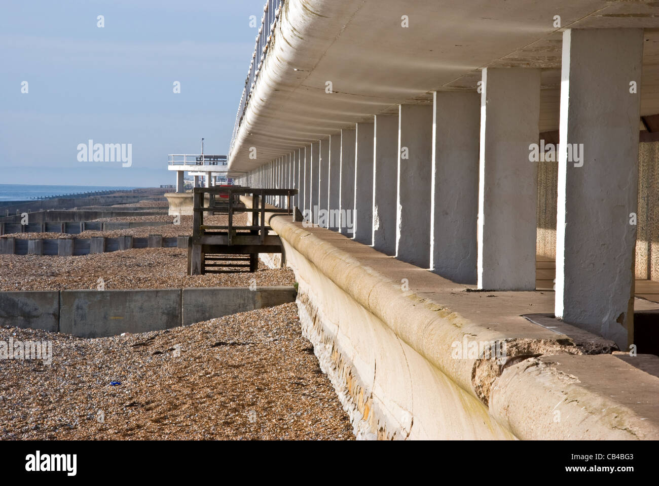 Shingle covered promenade hi-res stock photography and images - Alamy