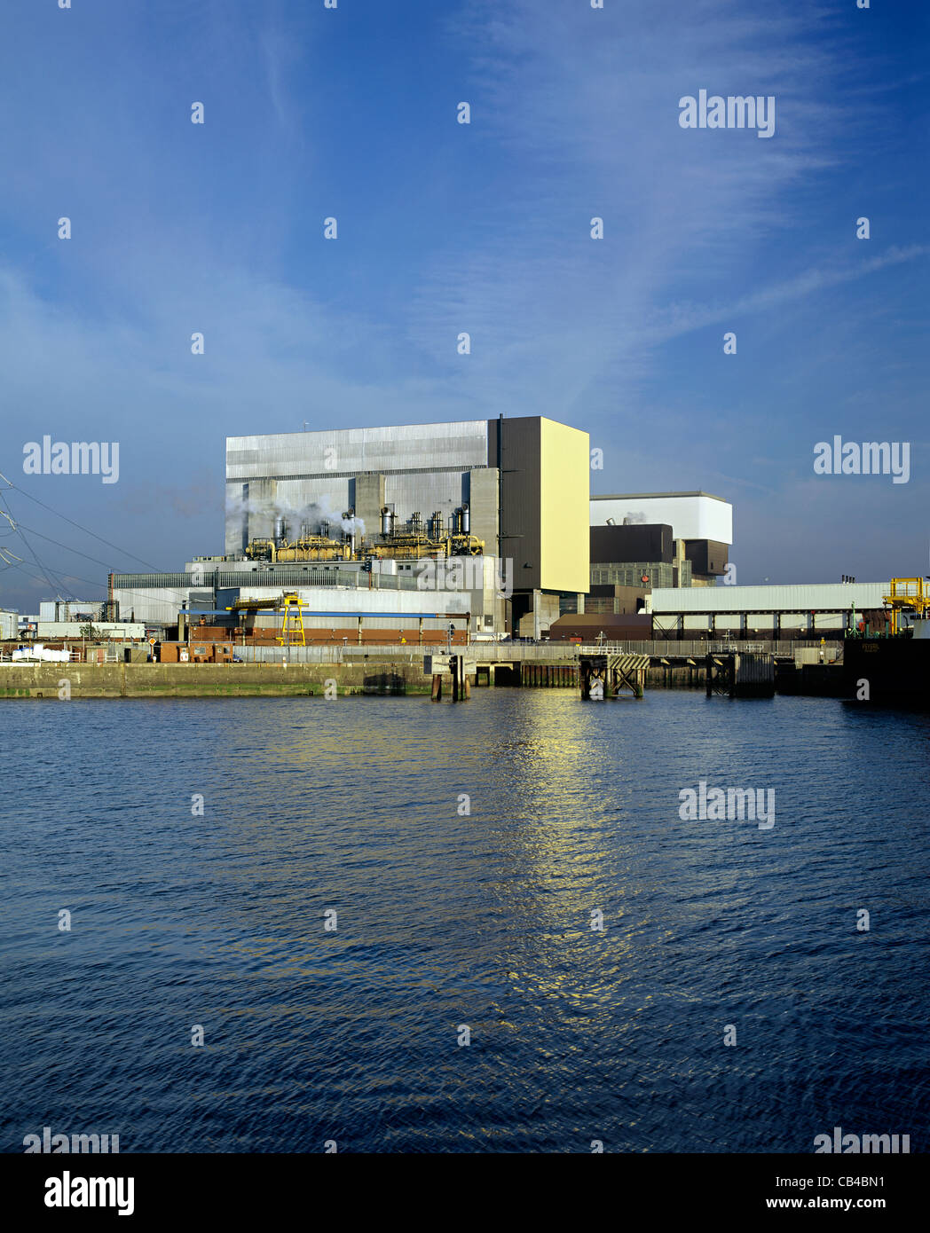 Heysham nuclear power station hi-res stock photography and images - Alamy