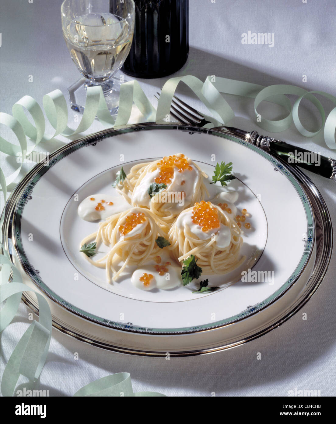 Spaghetti with caviar cream Stock Photo - Alamy