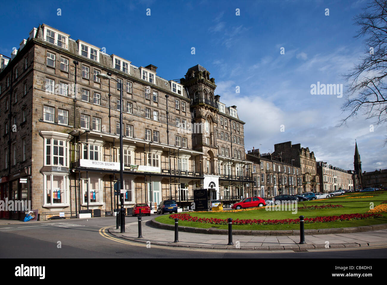 Harrogate town centre in spring hi-res stock photography and images - Alamy