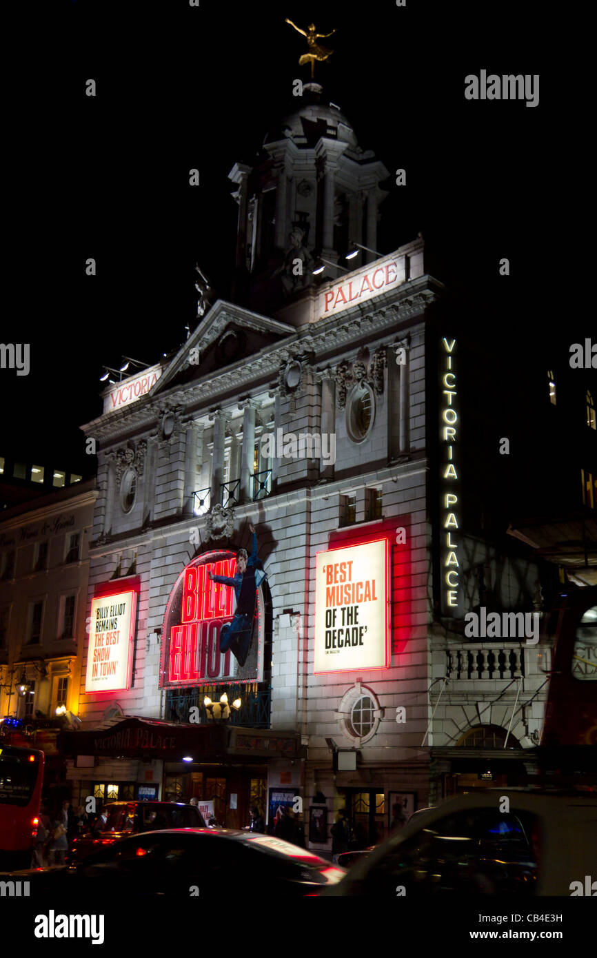 Victoria palace hi-res stock photography and images - Alamy