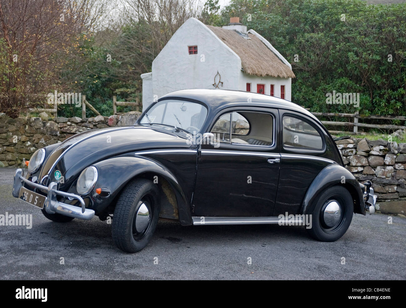 County mayo cottage hi-res stock photography and images - Alamy