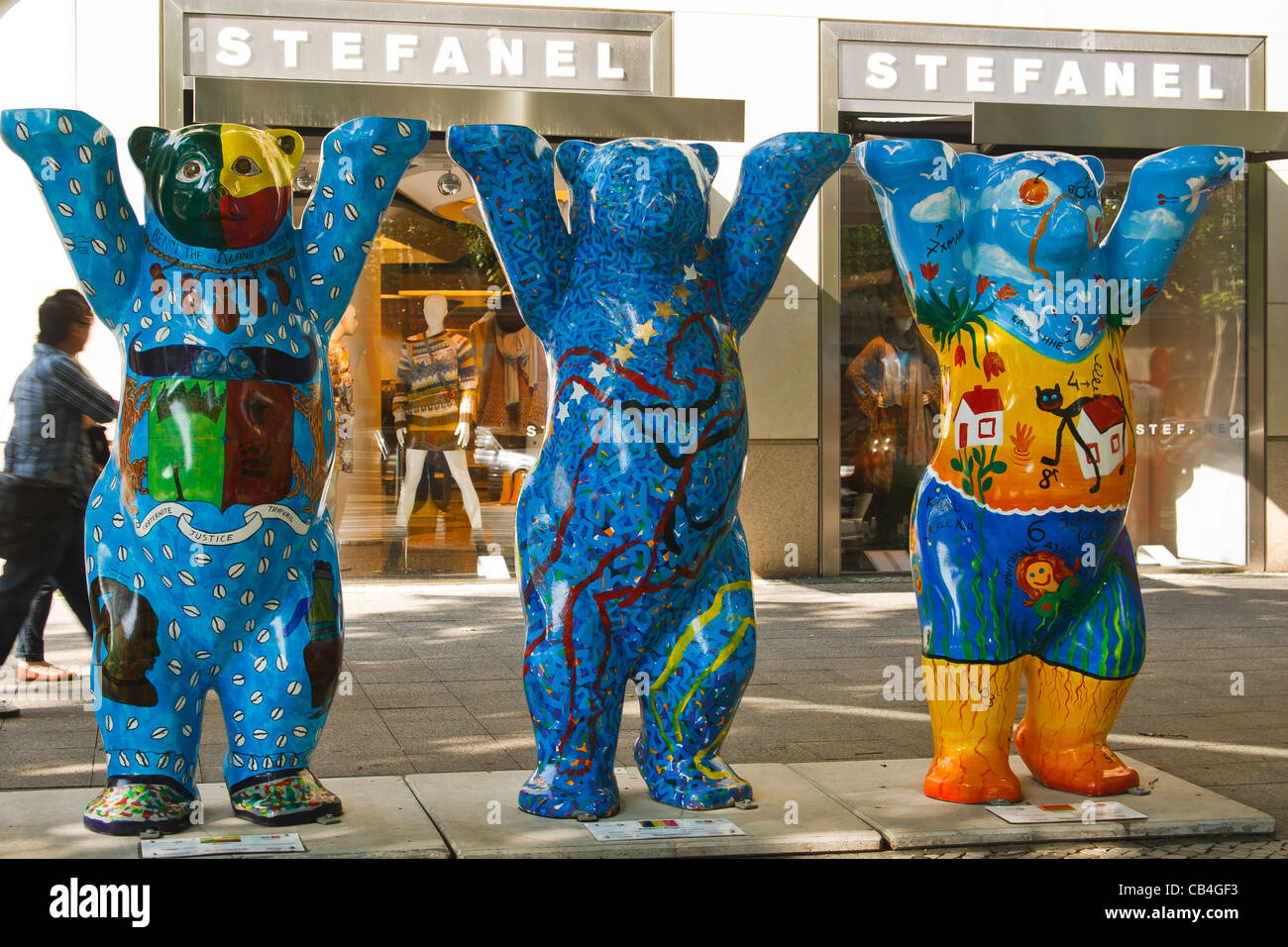 Row of United Buddy Bears - painted life-size fibreglass sculptures on ...