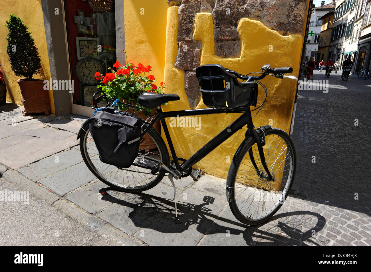 Bicycles Lucca Italy Tuscany Europe Mediterranean Stock Photo - Alamy