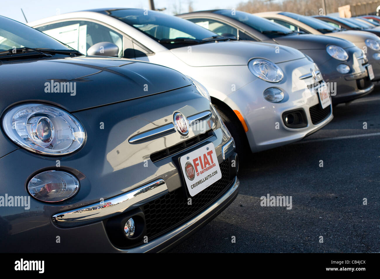 A Fiat car dealership Stock Photo - Alamy