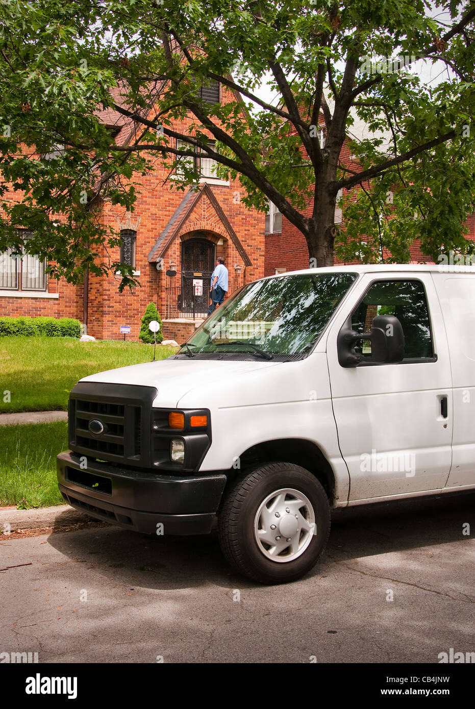 Van on call hi-res stock photography and images - Alamy