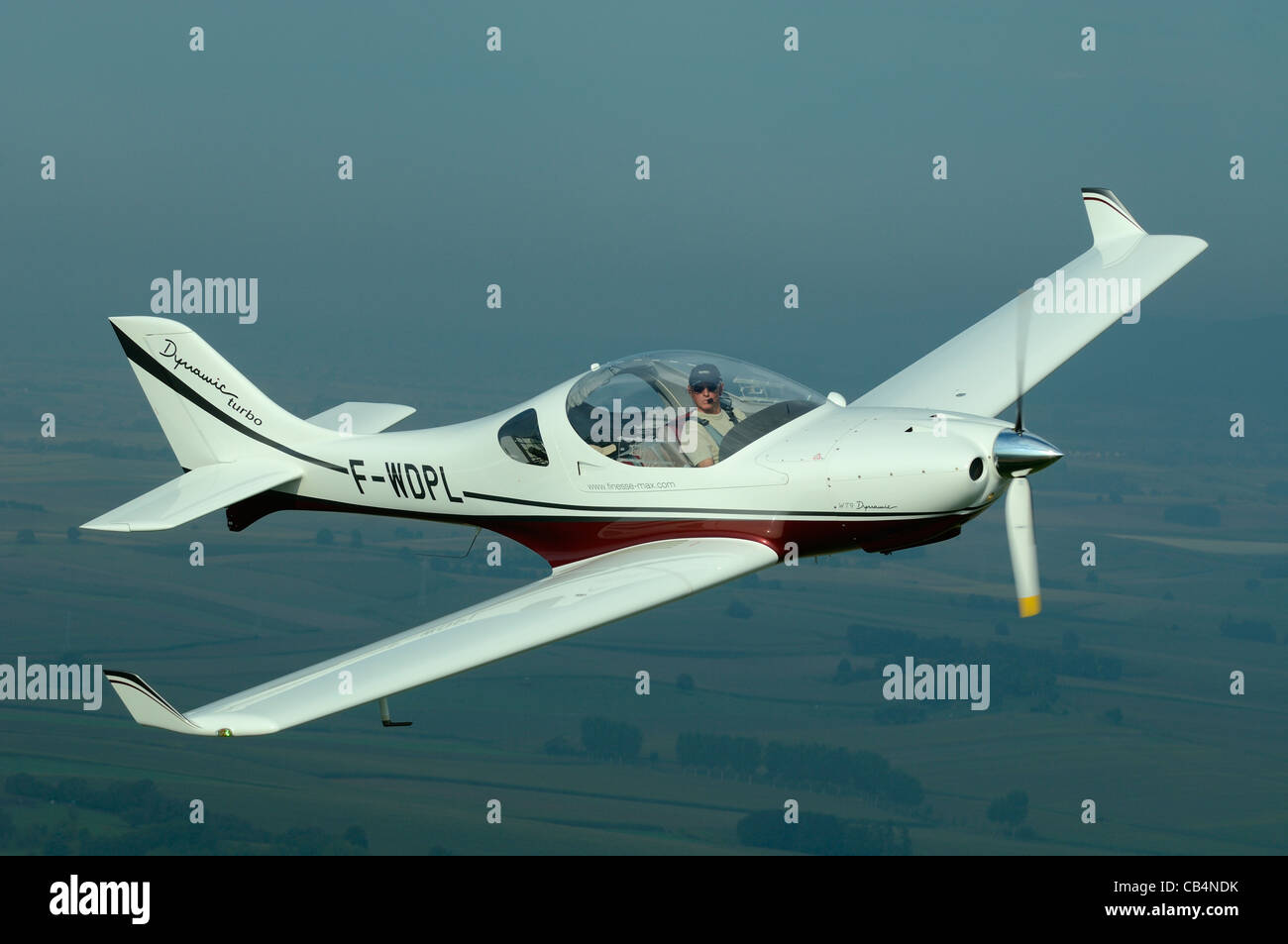 Turning aircraft hi-res stock photography and images - Alamy