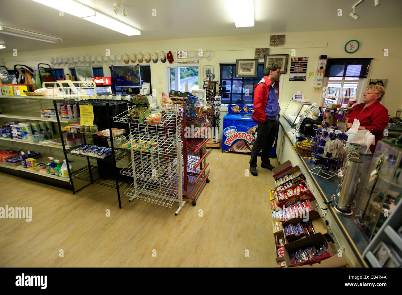 Indian general store hi-res stock photography and images - Alamy