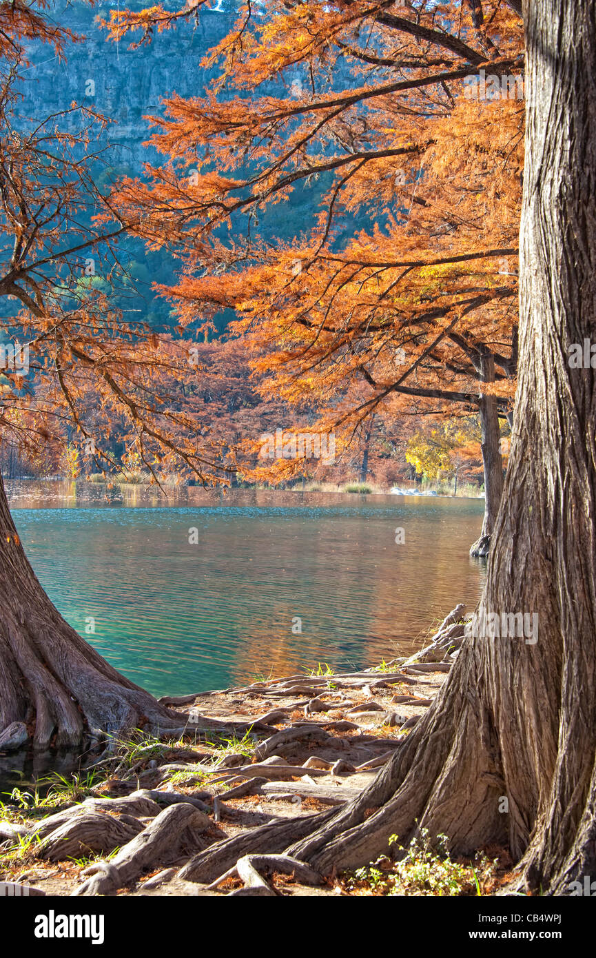 River and fall colors hi-res stock photography and images - Alamy