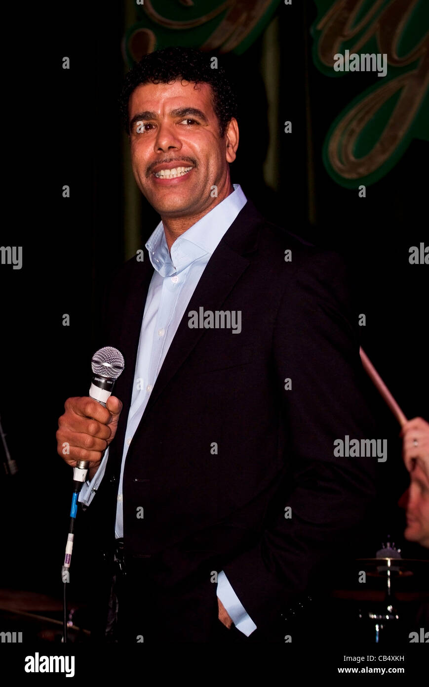 Football Pundit Chris Kamara Stock Photo - Alamy