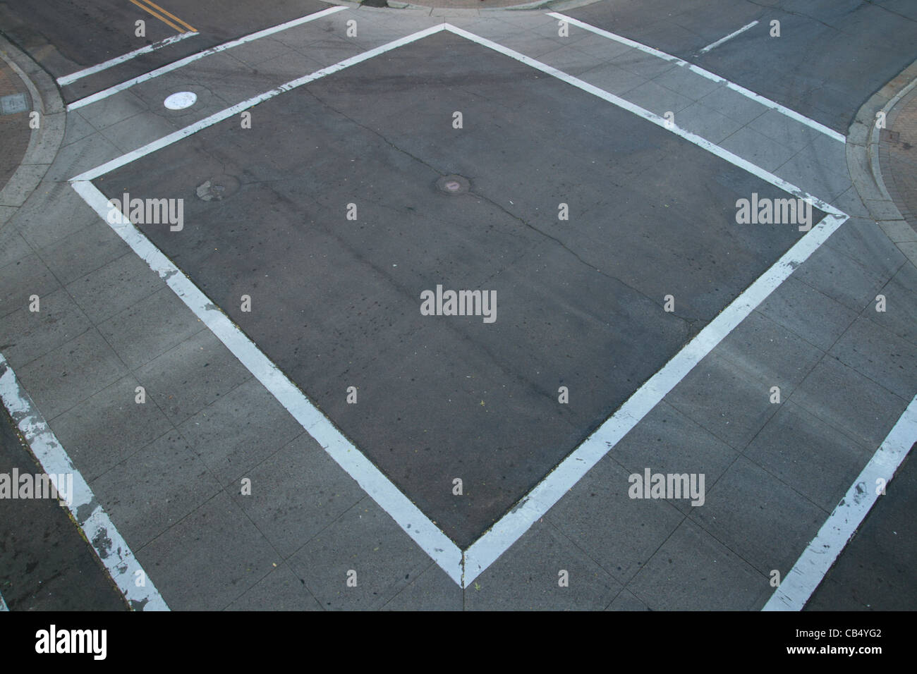 Diagonal crosswalk hi-res stock photography and images - Alamy