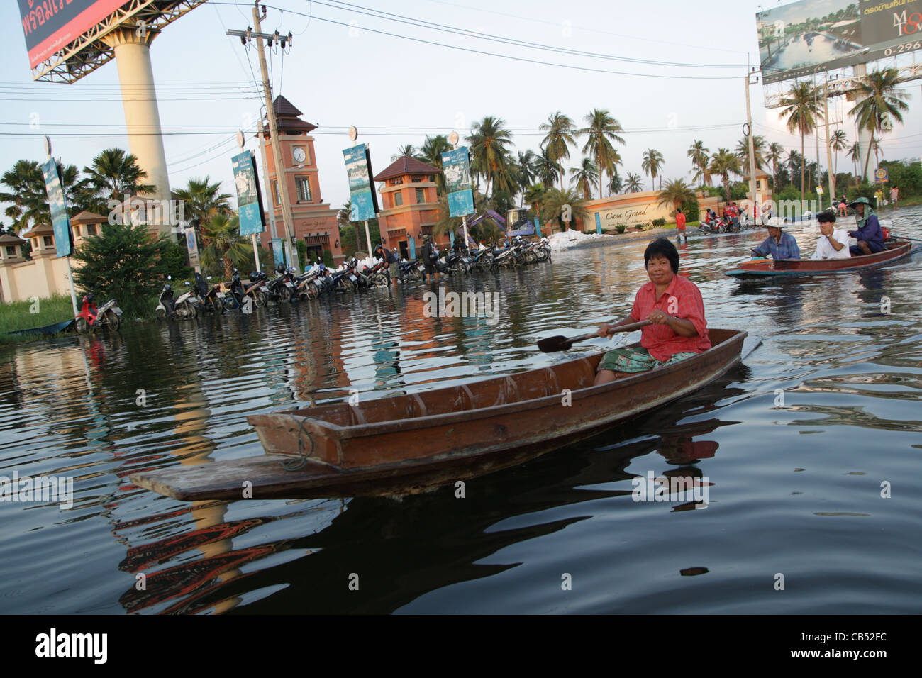 Flood In Nonthaburi High Resolution Stock Photography and Images - Alamy