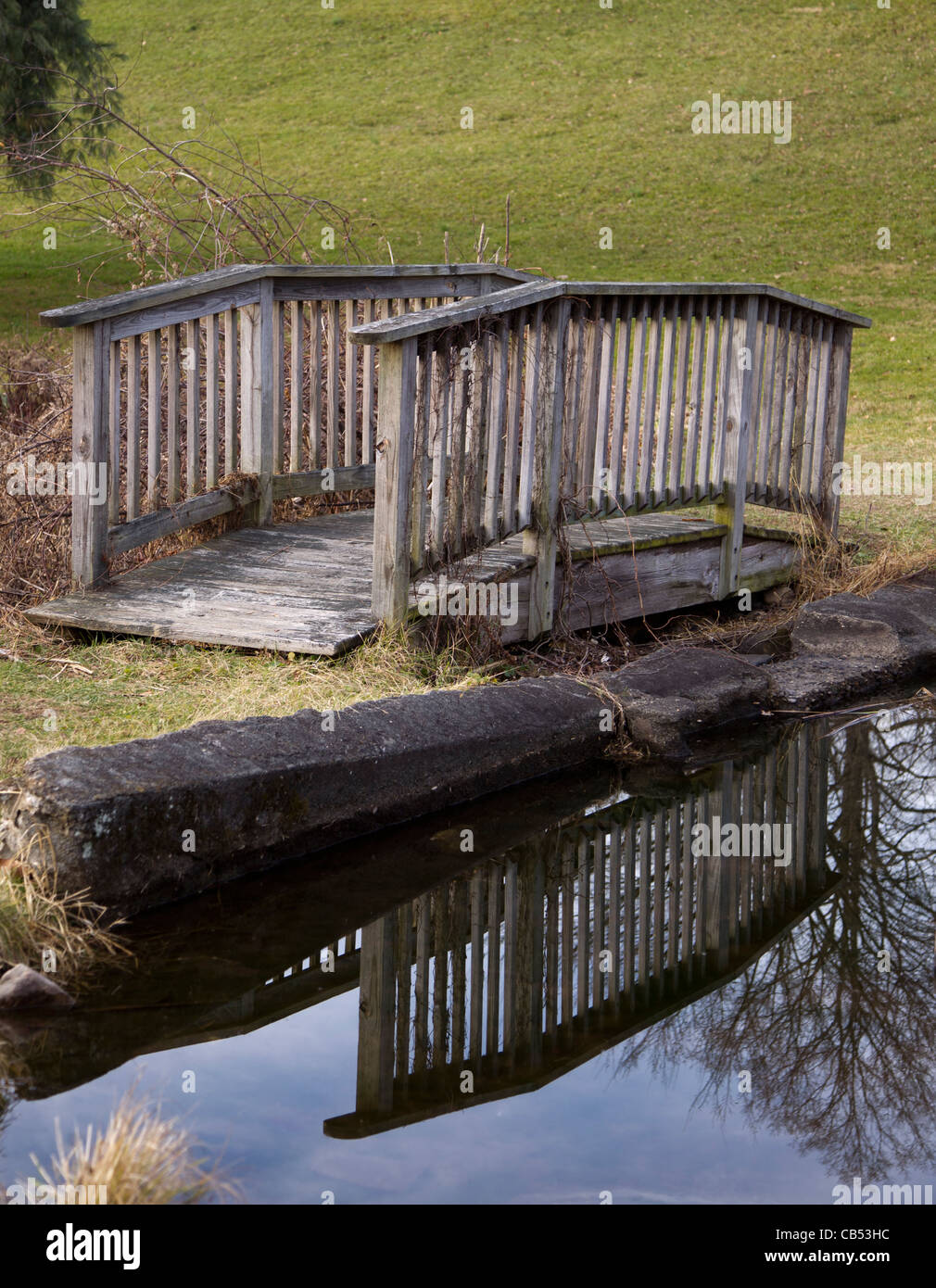 Rustic footbridge hi-res stock photography and images - Alamy