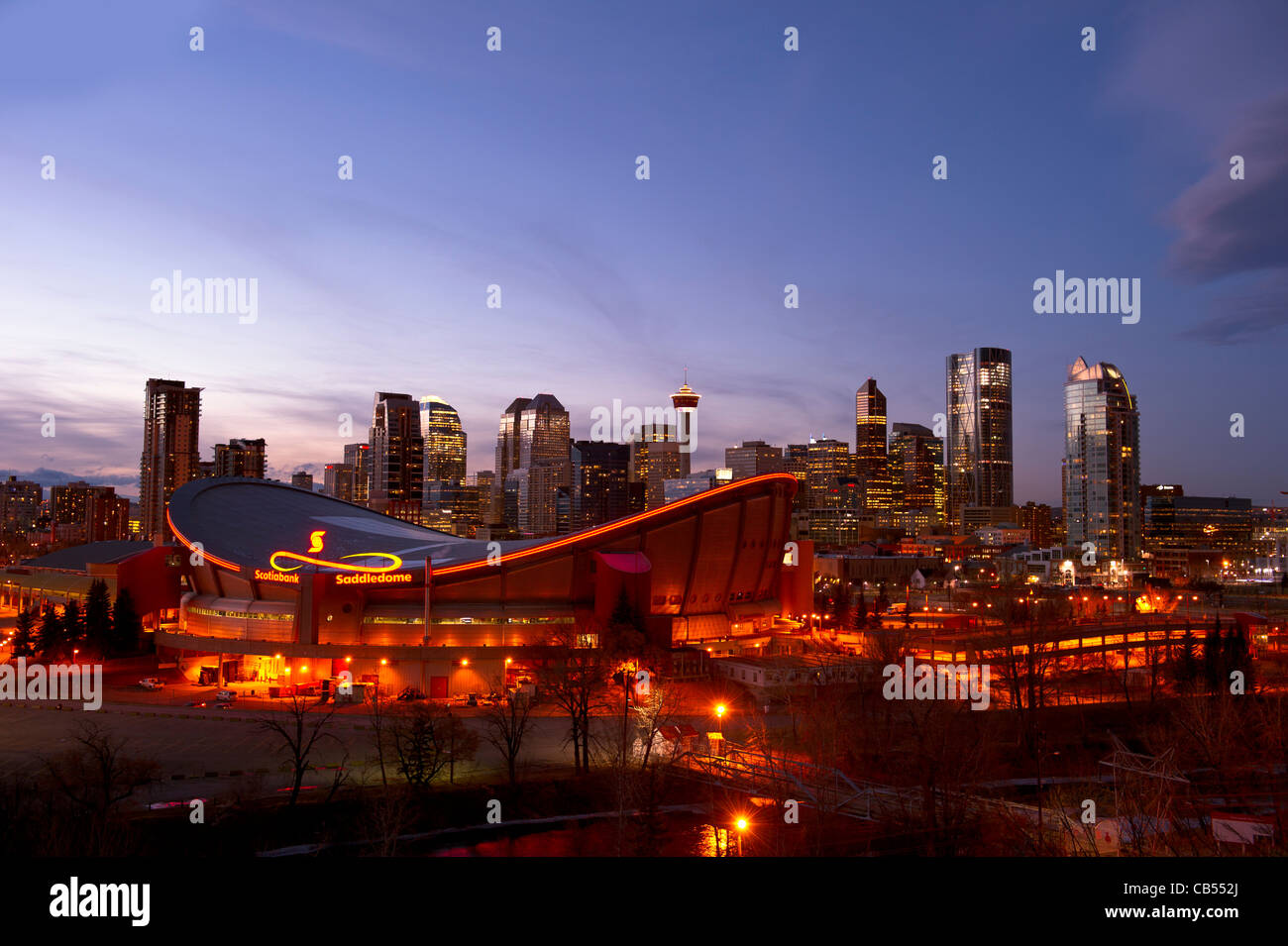 Calgary skyline hi-res stock photography and images - Alamy