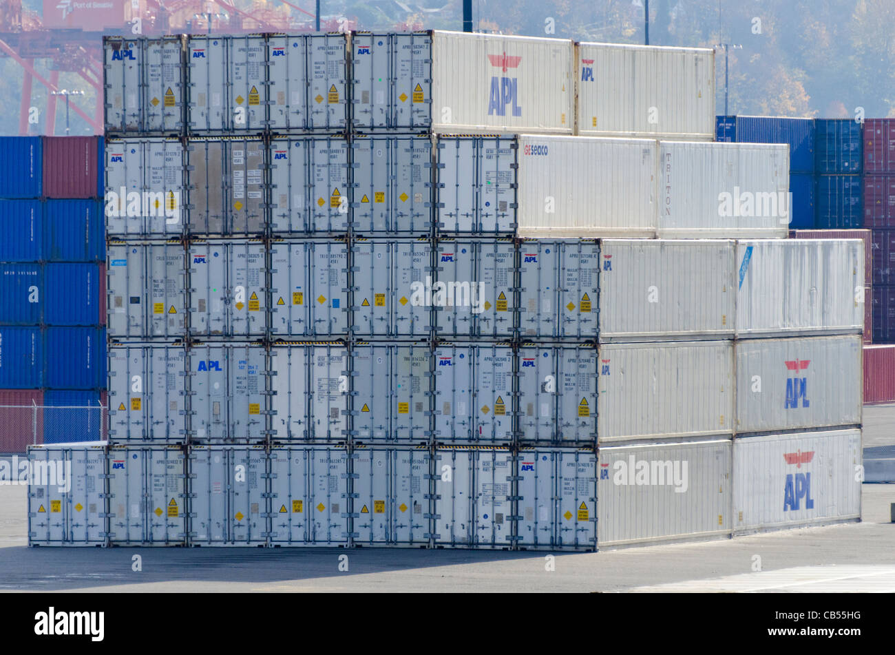 Apl containers hi-res stock photography and images - Alamy