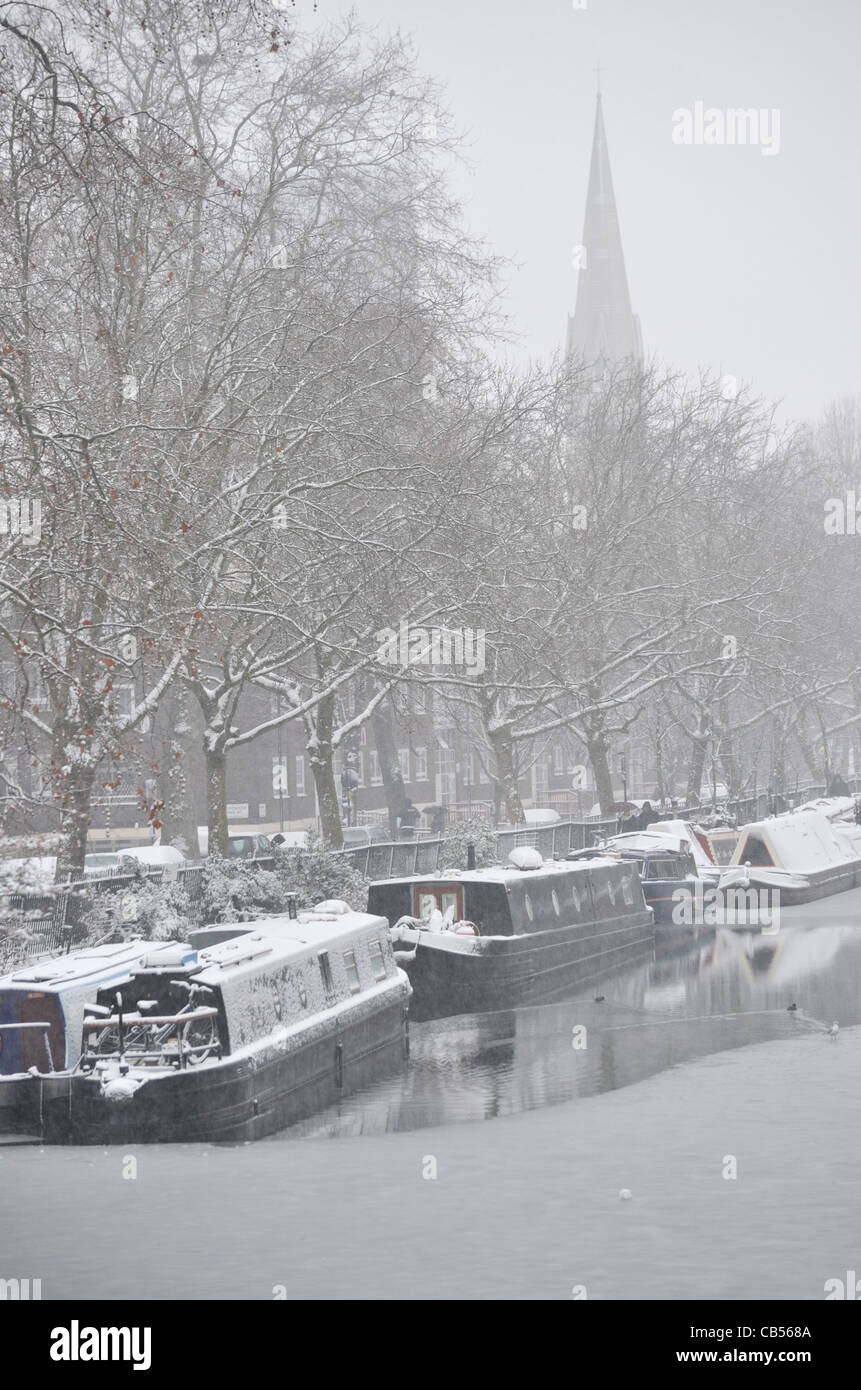 Little venice london winter hi-res stock photography and images - Alamy