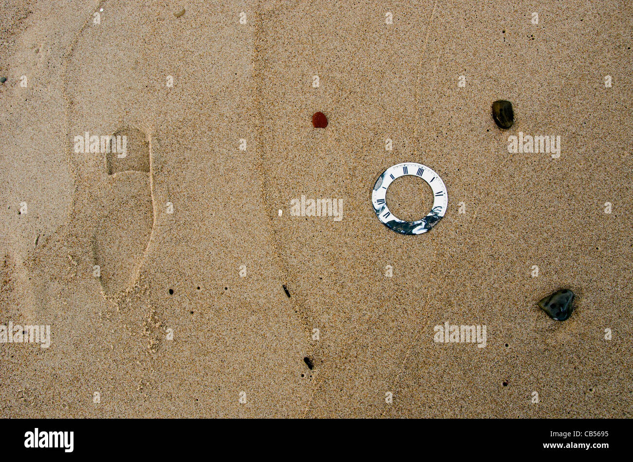 Sand timer beach hi-res stock photography and images - Alamy