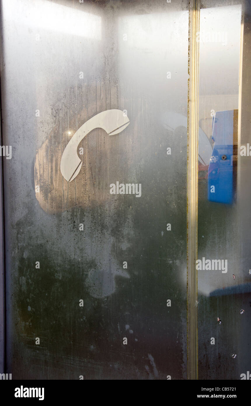 Phone box sign hi-res stock photography and images - Alamy